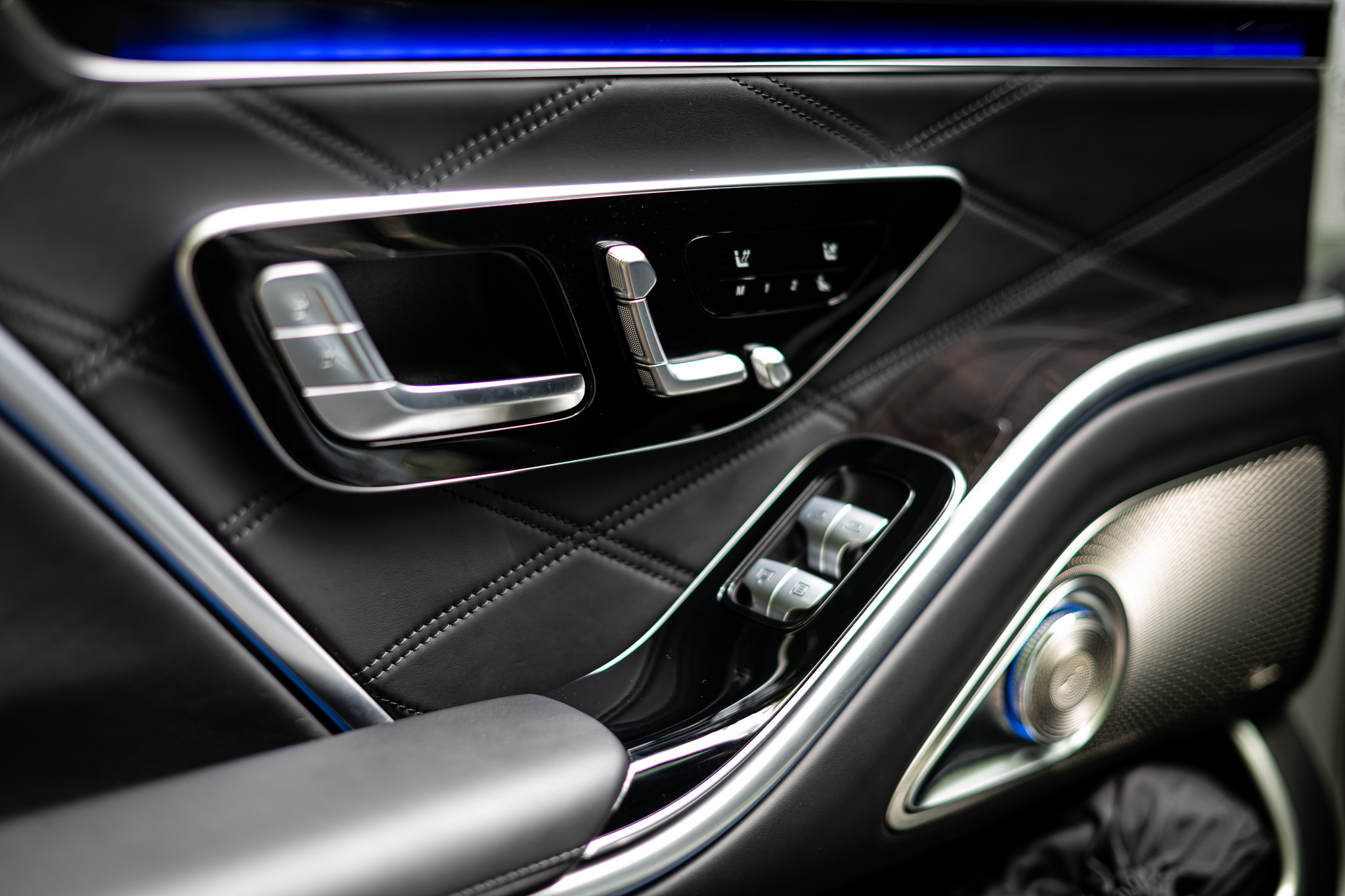 Essai Mercedes Maybach S680 : la limousine first class propulsée par un ...