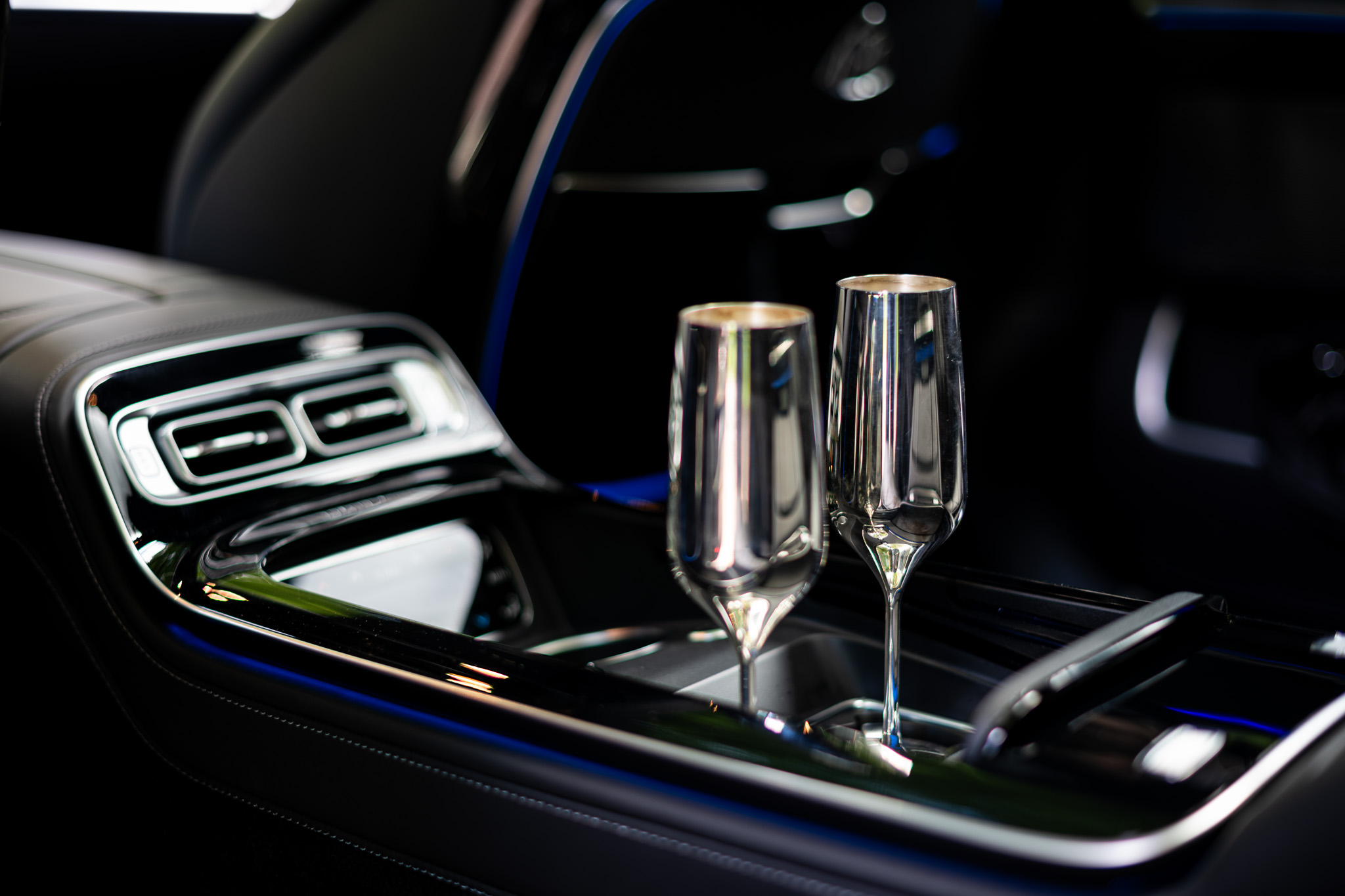 Essai Mercedes Maybach S680 : la limousine first class propulsée par un ...