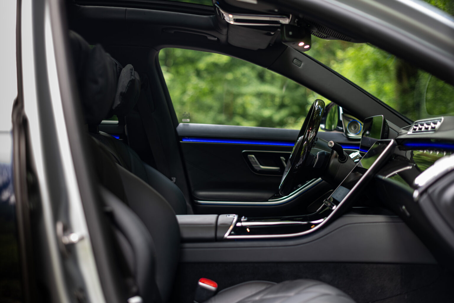 Essai Mercedes Maybach S680 : la limousine first class propulsée par un ...